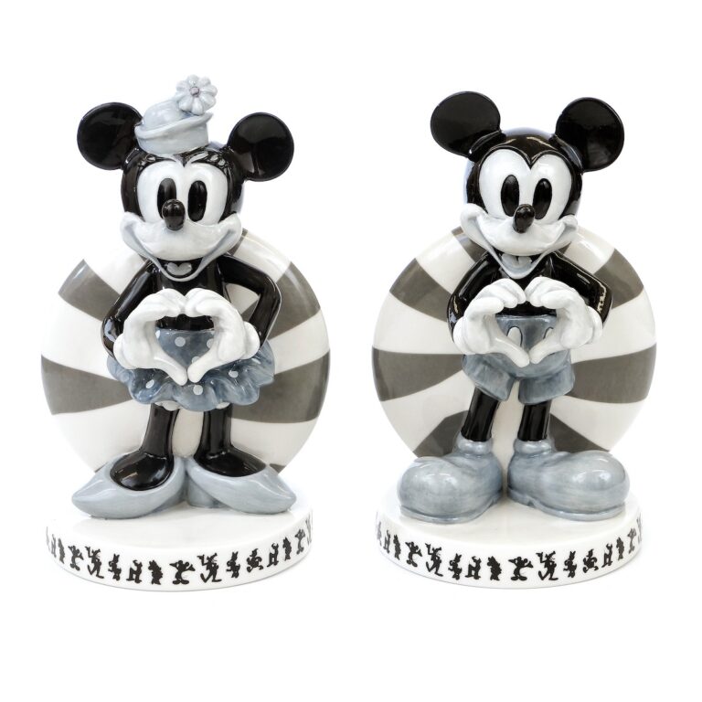 Vintage Minnie Mouse Figurine - The English Ladies Co.